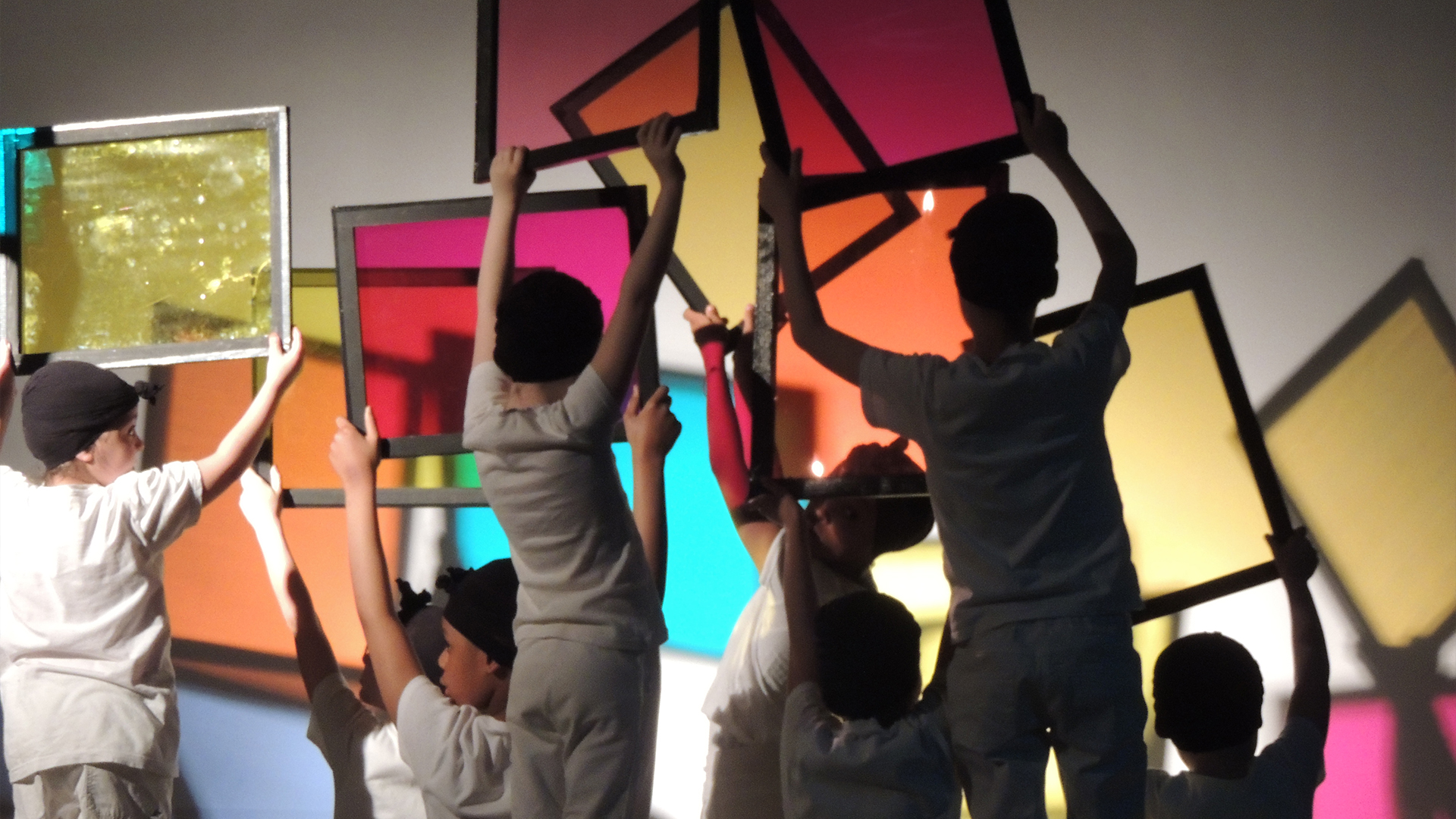 Monetary contribution to the community | Intesa Sanpaolo