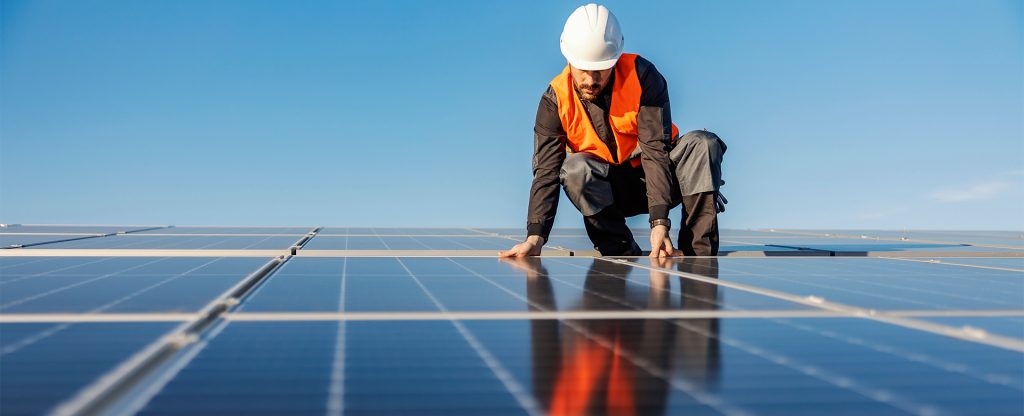 Intesa Sanpaolo and Italy’s SACE agency sign new renewables guarantee ...