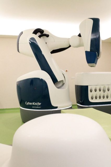 Donation of an innovative radiotherapy system to Bellaria hospital in ...